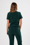 FLEX ONE-POCKET WOMEN'S SCRUB TOP (EMERALD GREEN) – Zzuri Medical Scrubs